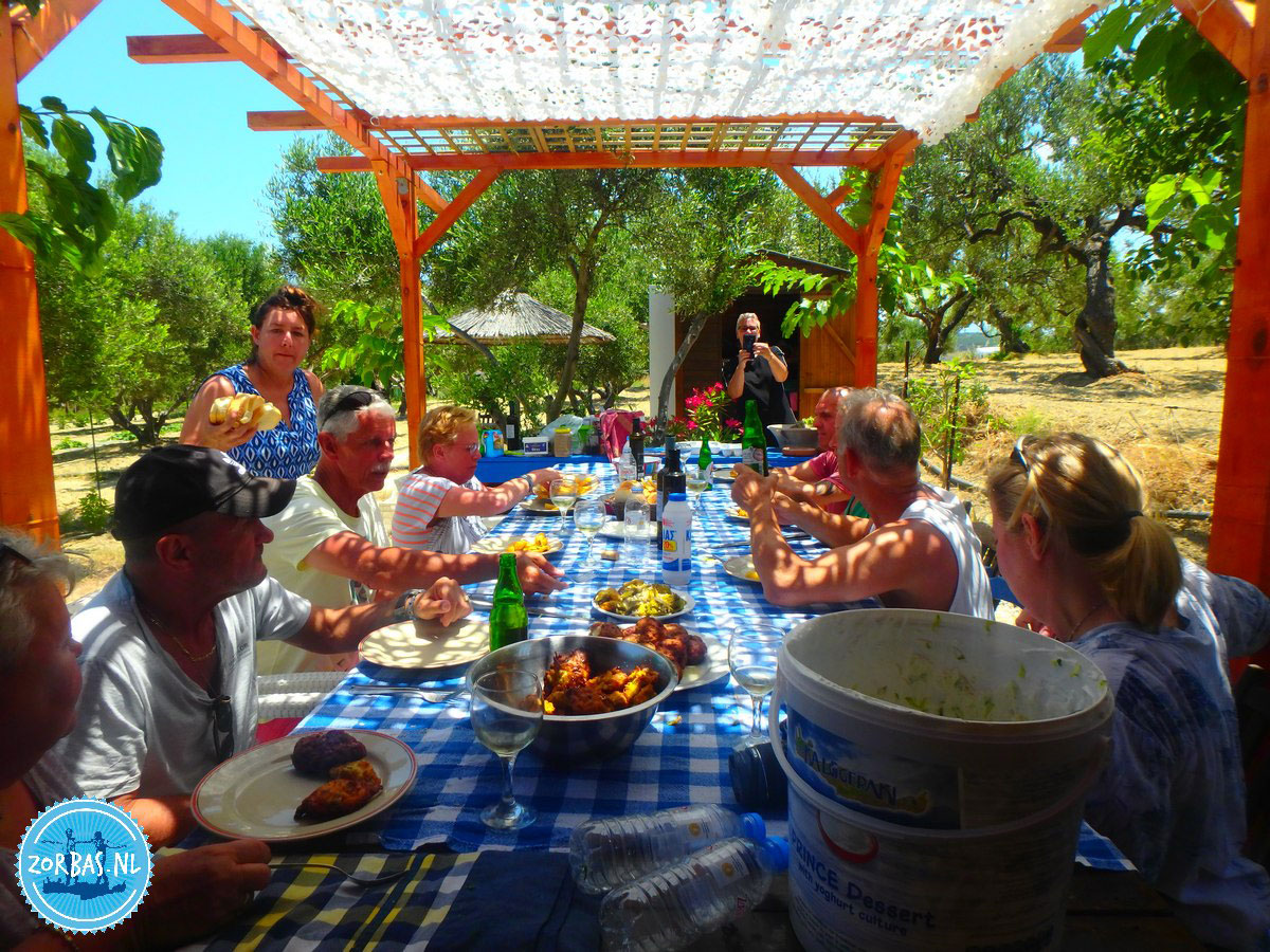 Greek cookbook of Zorbas on Crete